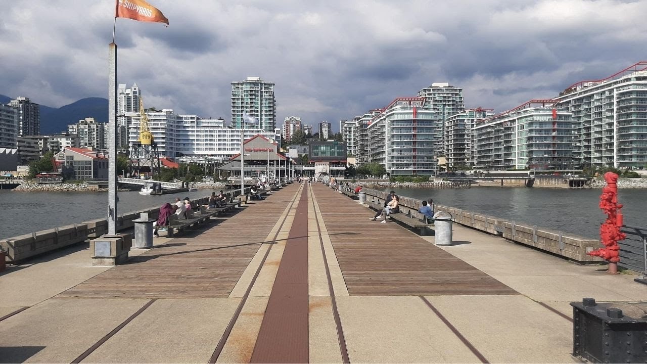 Visiting the North Vancouver Waterfront. - YouTube