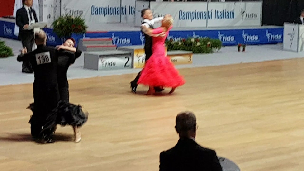 Valzer Viennese Rimini 2017 - YouTube