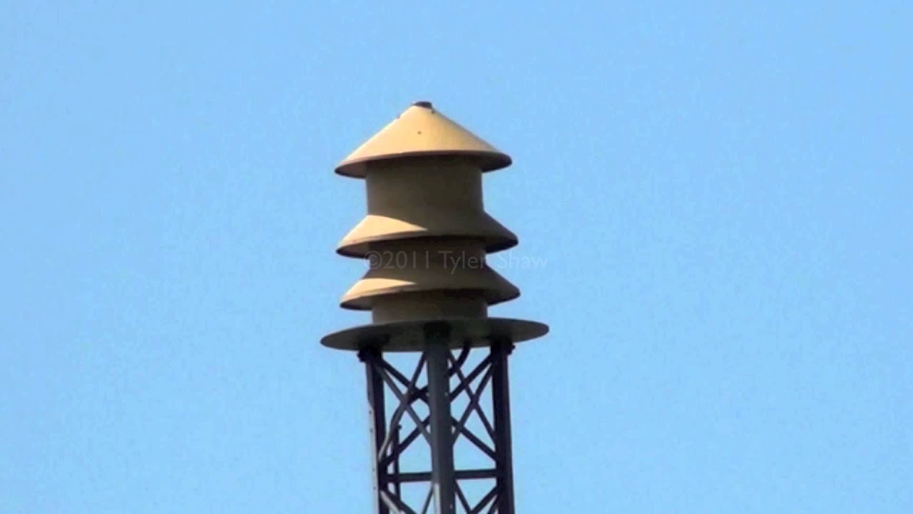 Hall County Siren #21 - Federal Signal Model 2T-120 - YouTube
