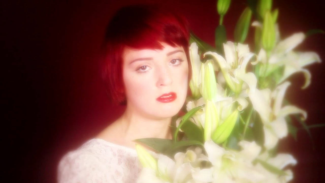 Maria Antonietta - "Saliva" videoclip ufficiale - YouTube