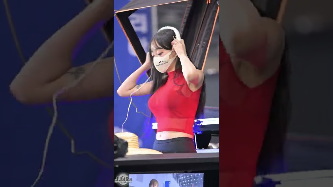 [4K] 220916 모델 하담 '디제잉' 직캠 By.JJaGa #2022오토살롱위크 #autosalonweek #킨텍스 - YouTube