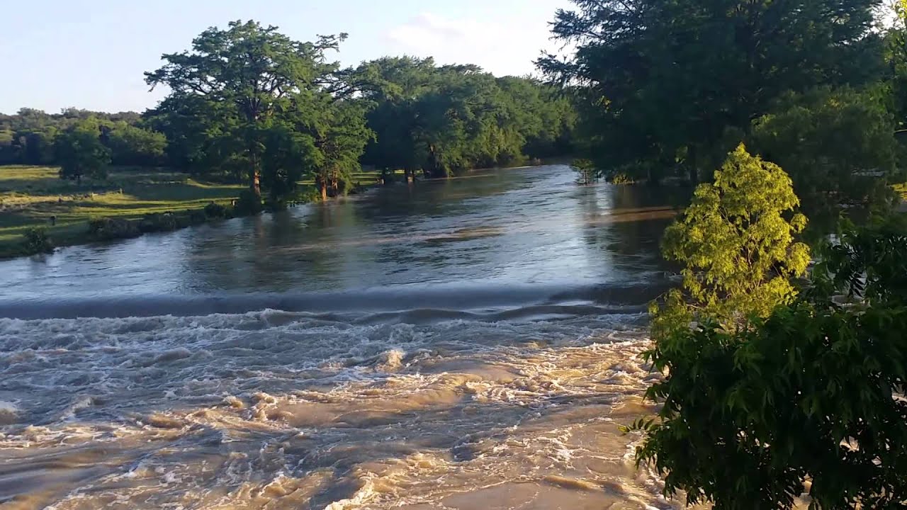 Medina River Flooding in Bandera, Texas - YouTube