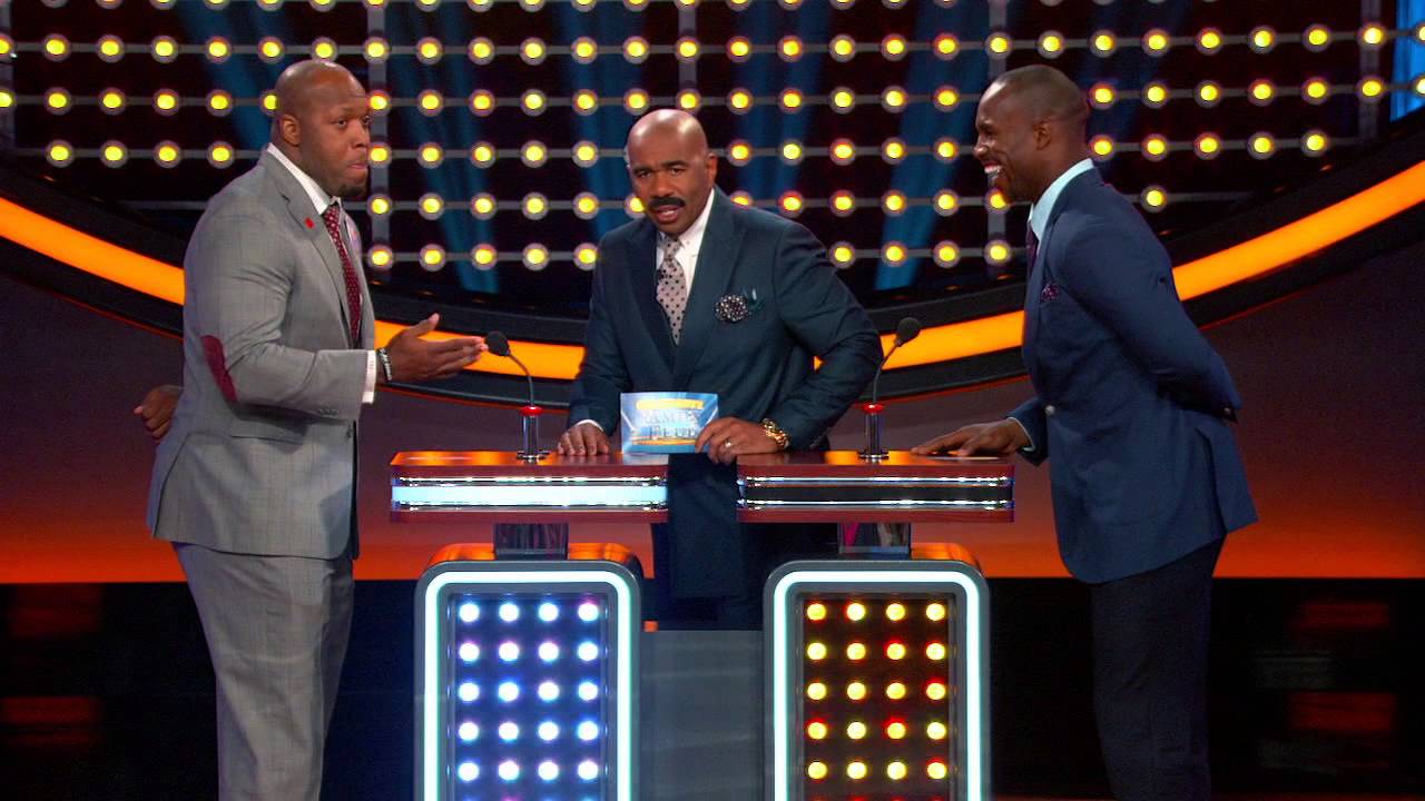 Terrell Suggs Smacks Buzzer - Celebrity Family Feud - YouTube