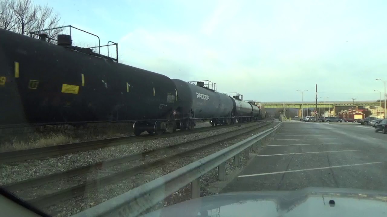 #11311 CSX Q332-13 Mix Freight train - YouTube