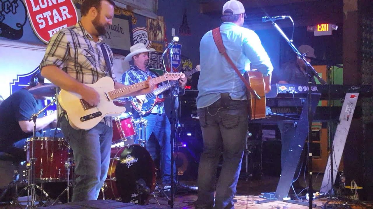 Born to Boogie cover Kris Gordon @ Bedford Ice House - YouTube