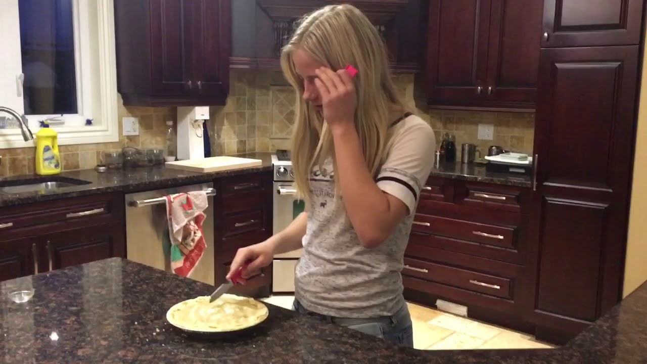 Elizabethan Era- cooking with the cool gals - YouTube