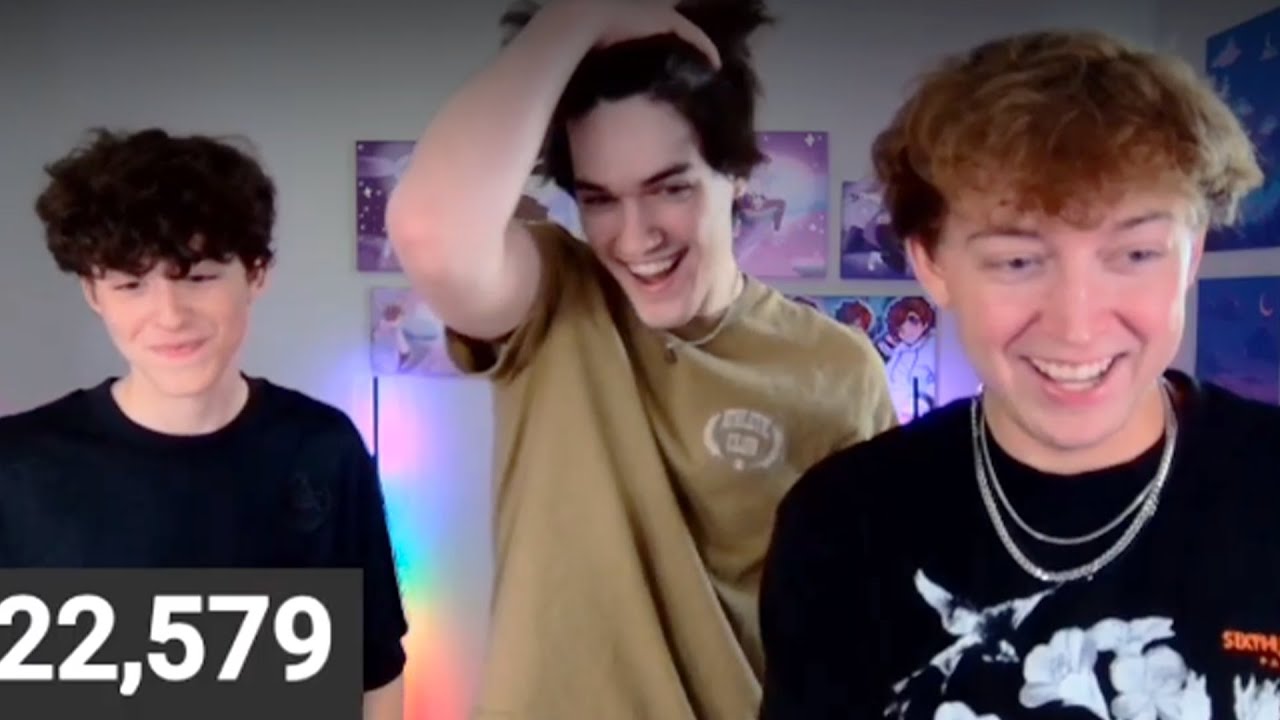 GORILLA TAG STREAM WITH @Fiizy2 @Sava_VR - YouTube