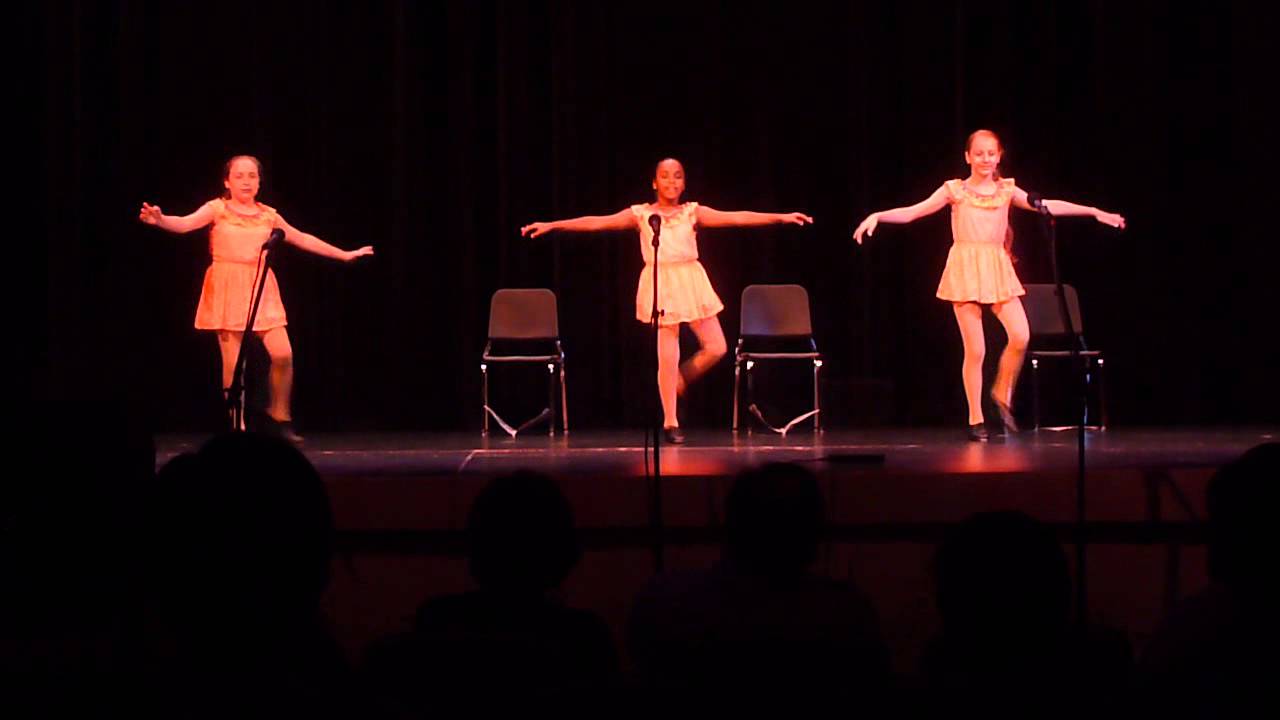Recital Curly Shuffle 2014 05 31 - YouTube