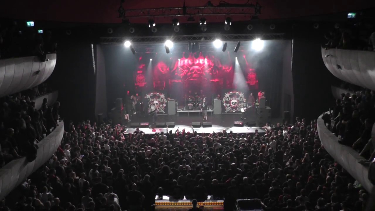 Hatebreed LIVE Doomsayer - Brno, Czech Republic 2018 - YouTube