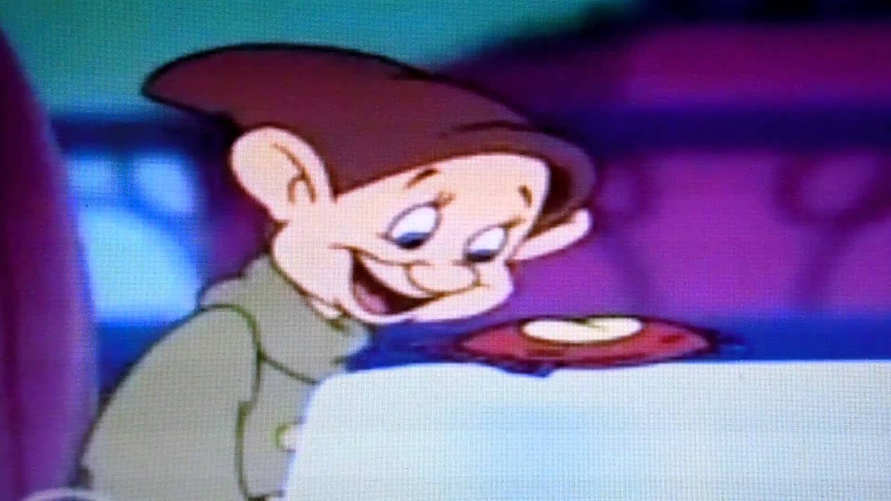 GooFy BaGs Of NuTs - YouTube