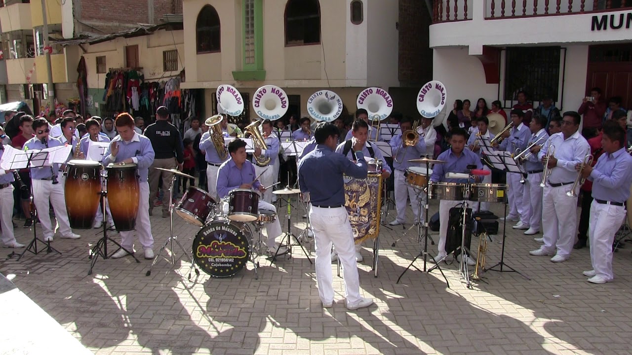 CUMBIA - BANDA DE MÚSICOS CRISTO MORADO - YouTube