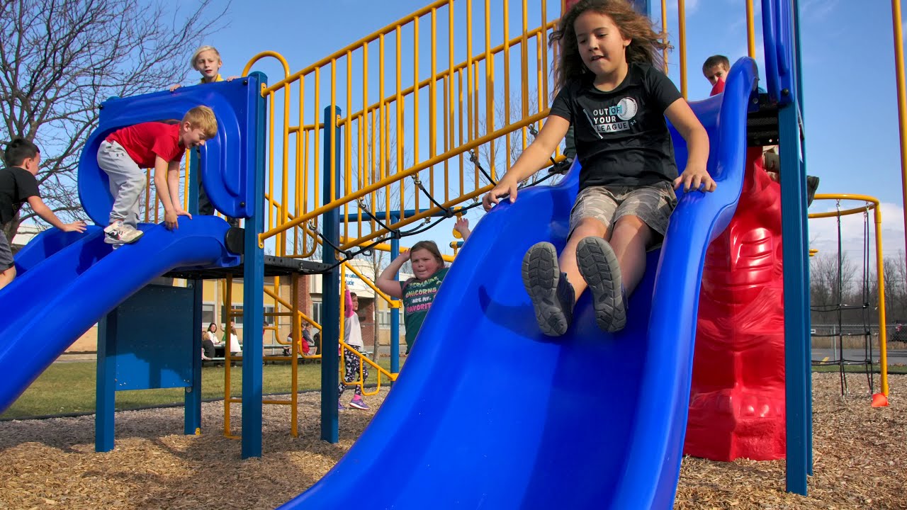 Sainte Lucie french catholic school promo - YouTube