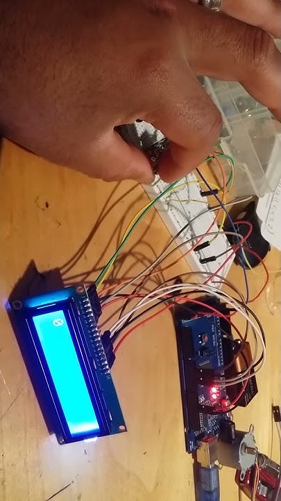 Variable resistor output to lcd screen arduino - YouTube