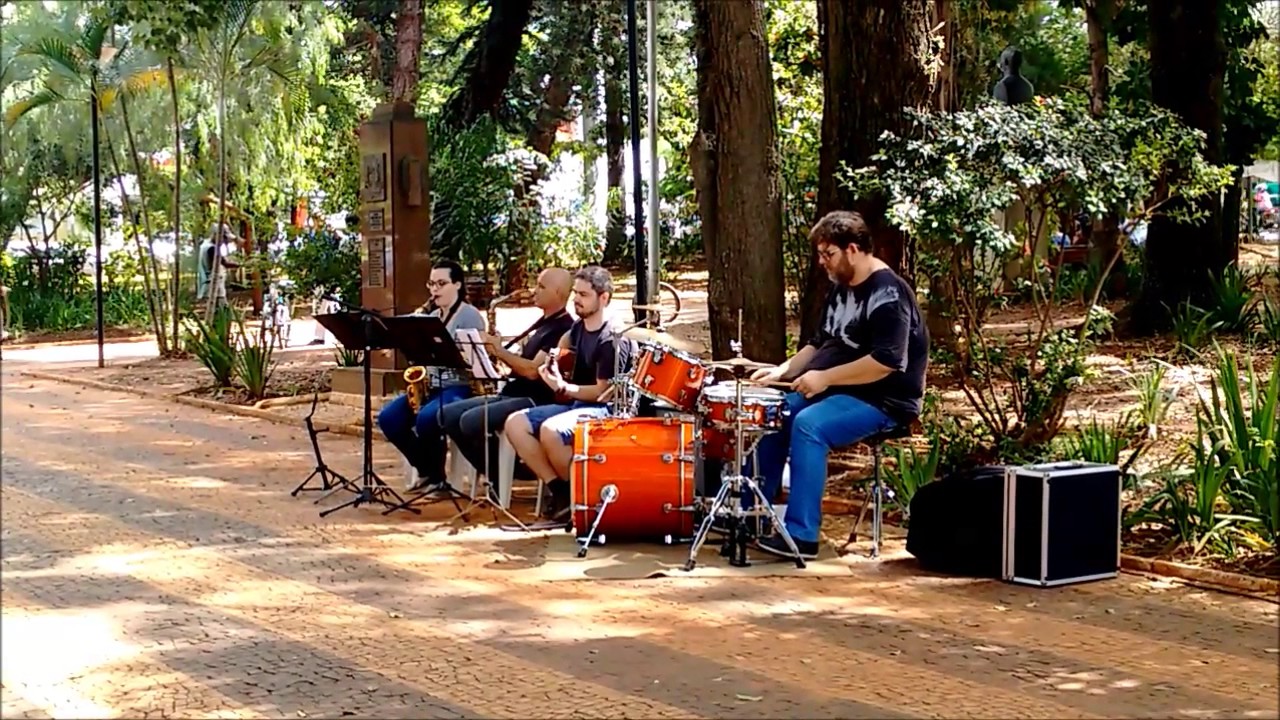 Música na rua parte 2- música instrumental popular - YouTube