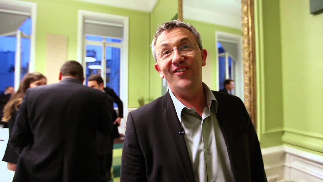 "3 Questions à" : Christophe Chevalier - YouTube