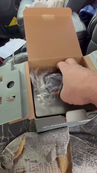 5706p python en 1993 bronco - YouTube