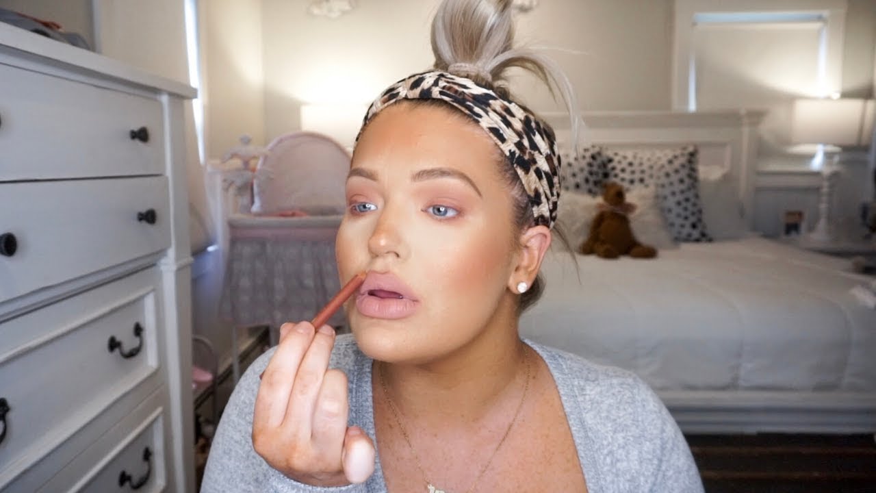 CHIT CHAT & GET READY WITH ME | Isabel Galvin - YouTube