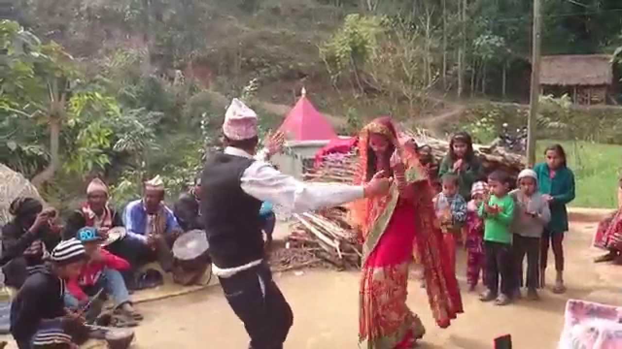 Dilli bhurtel ra sita bhurtel afnai bibah ma nachdai,huwas 9 parbat ...