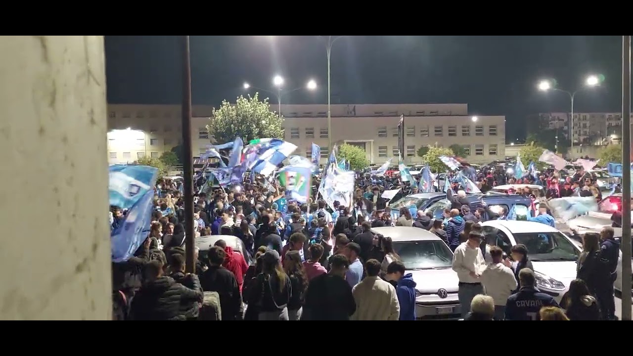 BENEVENTO PIAZZA RISORGIMENTO FESTA NAPOLI - YouTube