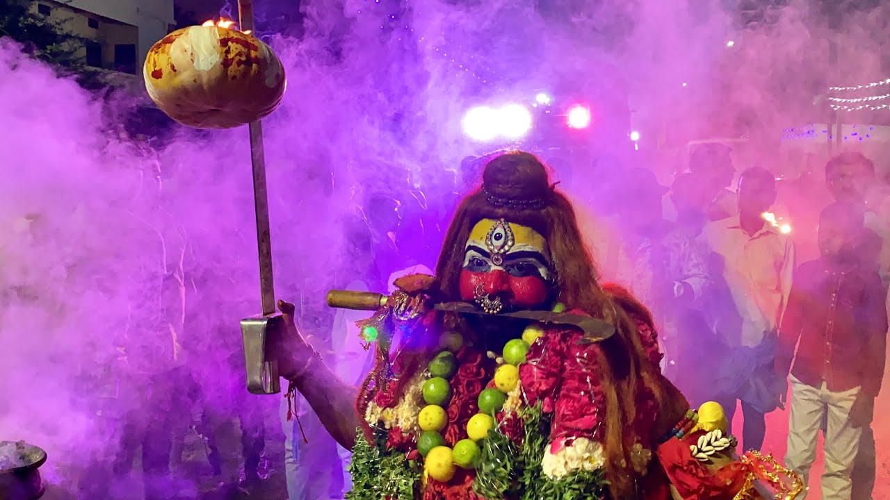 Potharaju Dance 2021 | Mahesh Potraj Gavu Before Rangam Bhavishyavani ...