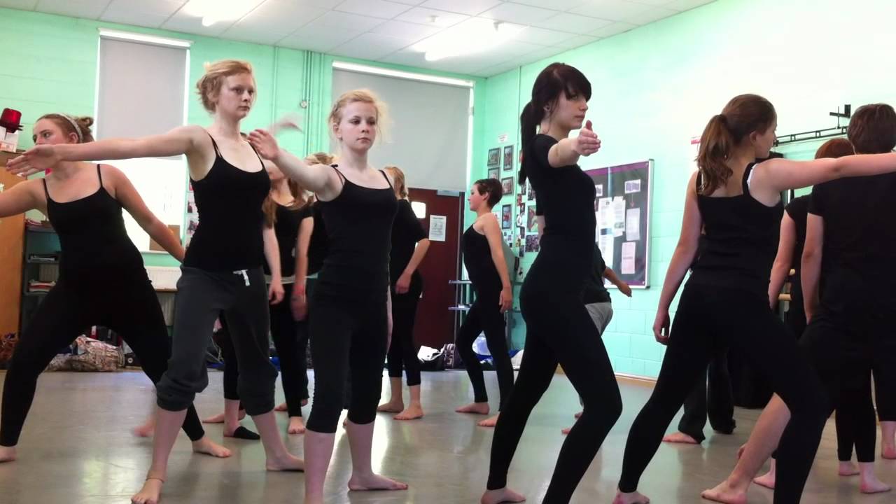 GCSE Dance - Contemporary Dance - 1st EVER lesson! - YouTube