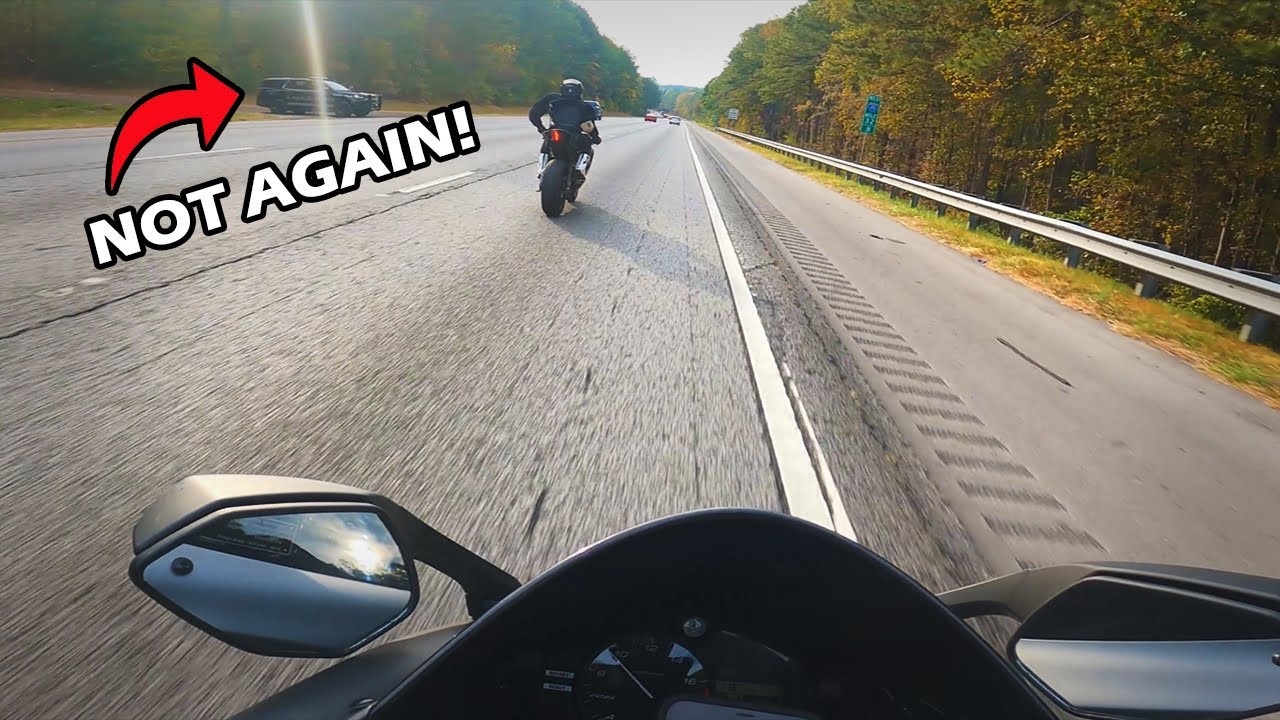 Two Yamaha R6's Cutting Up Traffic + COPS - YouTube