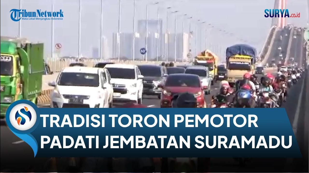 Tradisi Toron Lebaran Kurban Pemotor Padati Jembatan Suramadu. Pilih ...