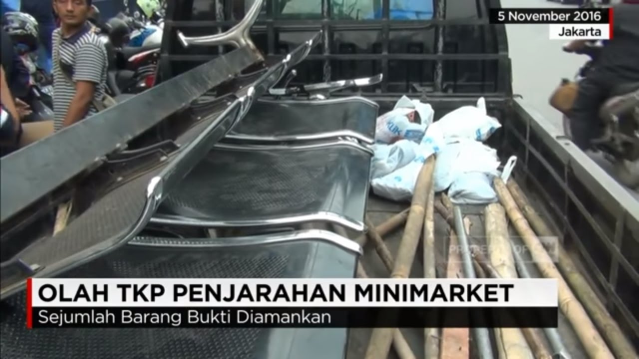 Olah TKP Penjarahan Minimarket, Bambu Runcing, Sendal & Bangku ...