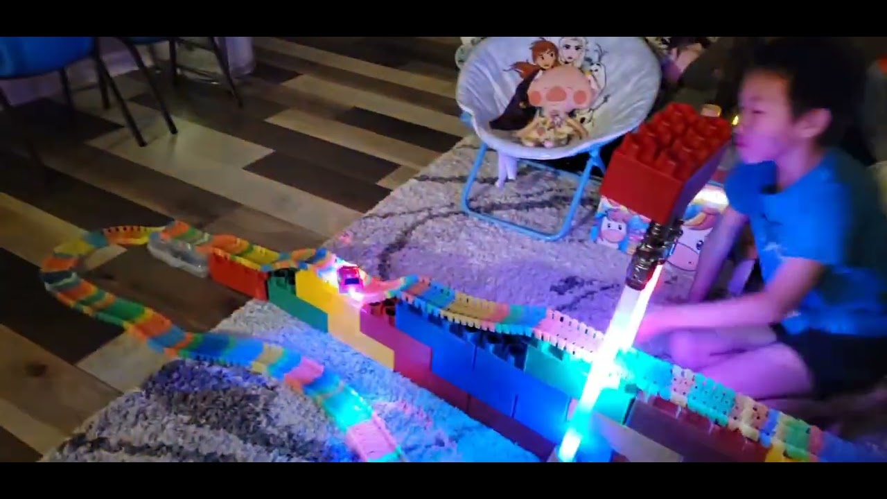 Hero's light up tracks. - YouTube