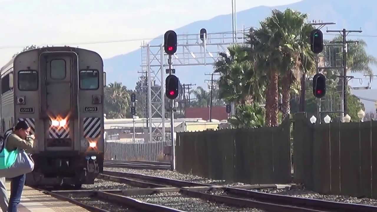Amtrak 455 Surfliner train is arriving into Fullerton train Station in ...