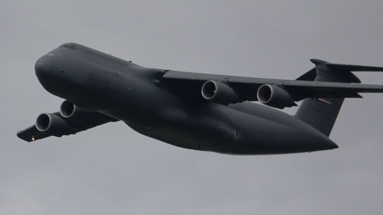 4Kᵁᴴᴰ GIANT Lockheed C-5M "Super Galaxy" USAF Taxi, Takeoff & Flypast ...