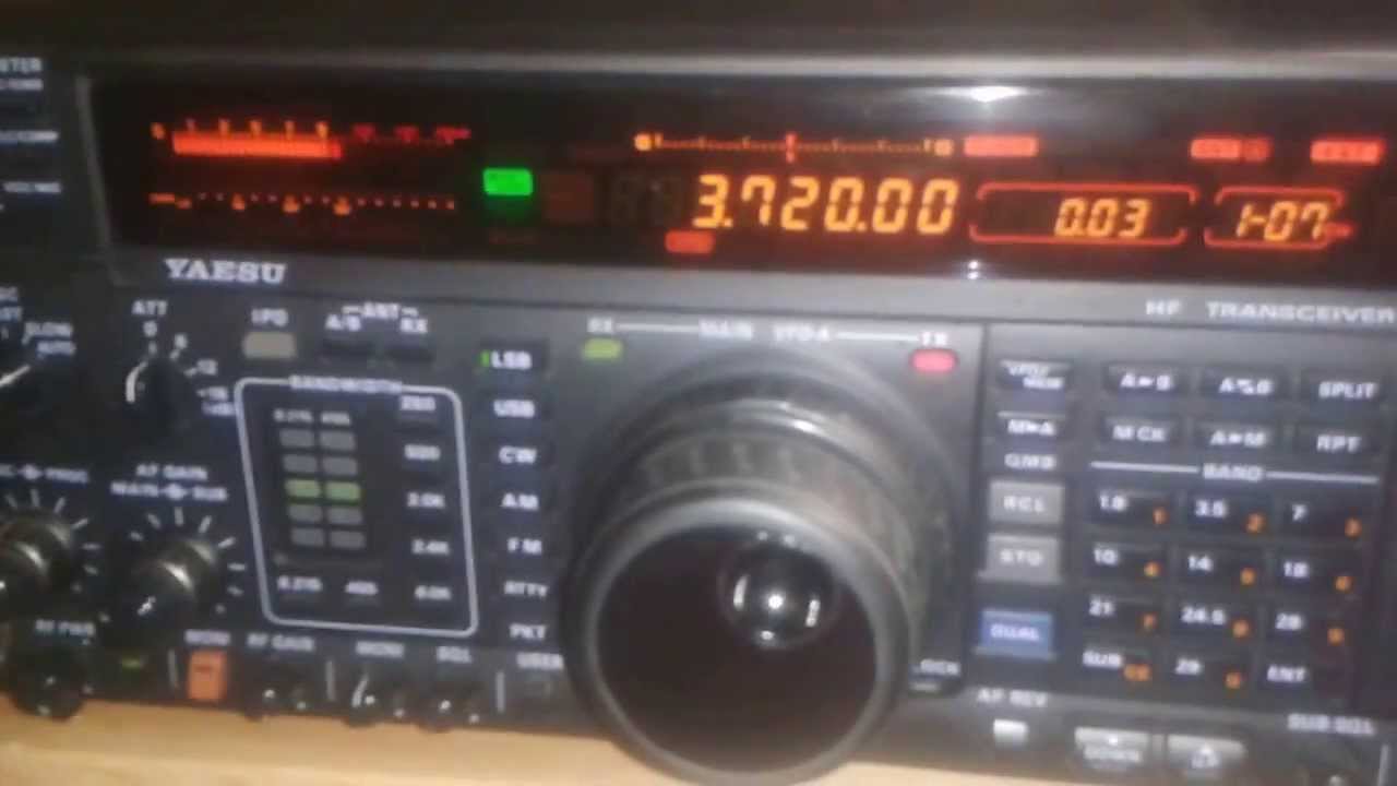 Yaesu FT-1000MP - YouTube