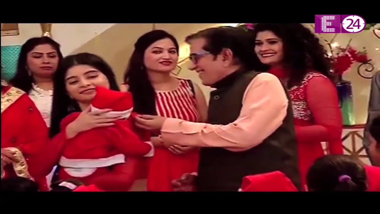 Serial Jiji Maa में Rawat House में हाॅस्ट की गयी Christmas Party - YouTube