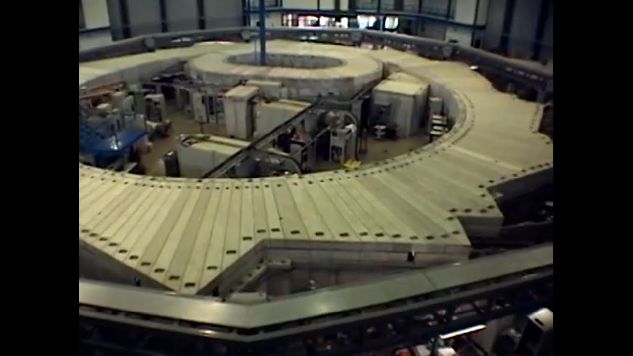 Como funciona um acelerador de partículas? - YouTube