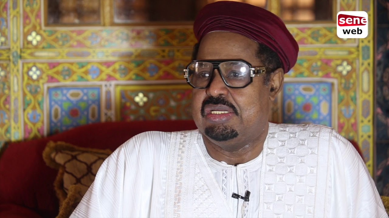 Ahmed Khalifa Niass : «Une femme peut bien être Khalife» - YouTube