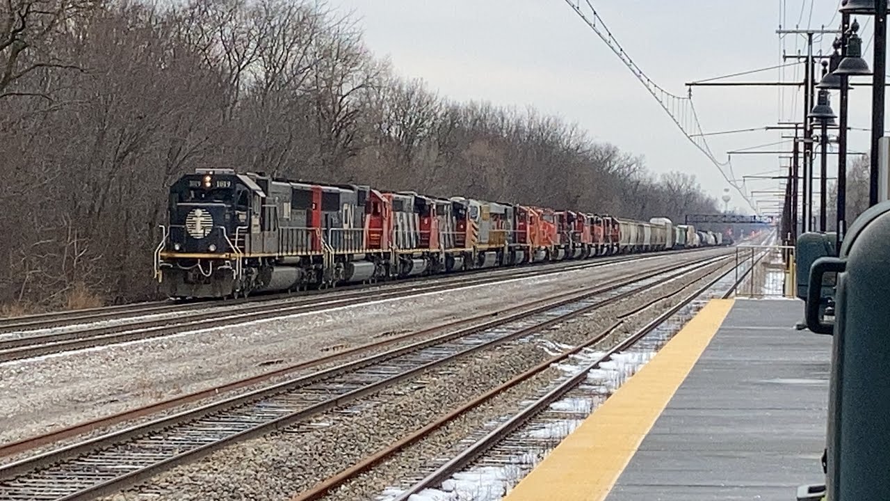 CN L515 with a MASSIVE CONSIST!!! With 12 ENGINES!!! Passing Flossmoor Illinois!! - YouTube