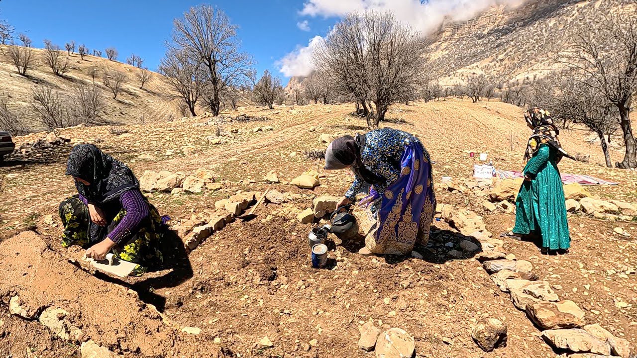 The process of Building Hut still going on - YouTube