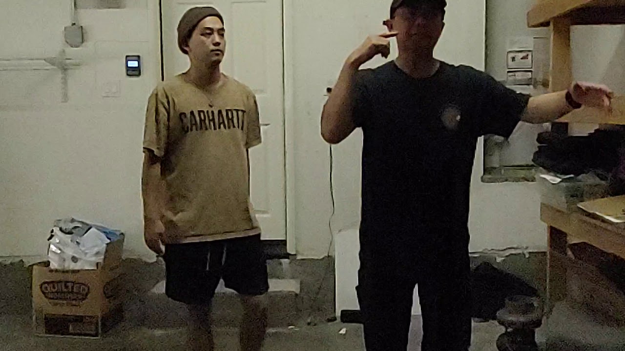 How to use a neck animation dance robot dance popping - YouTube