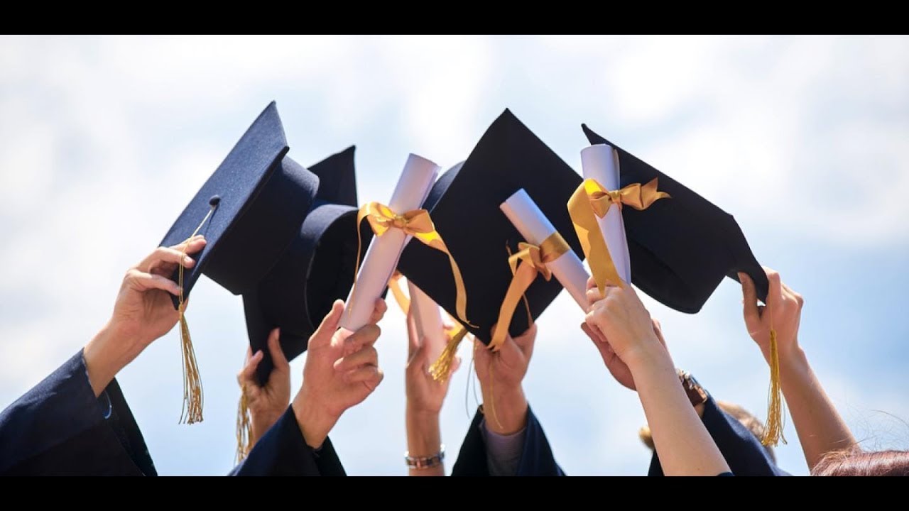 Cérémonie de graduation Collège Louis-Riel - YouTube