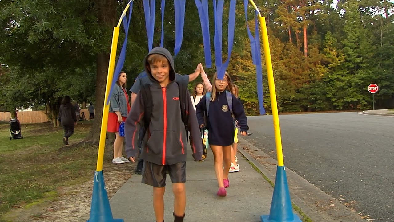 Walk and Roll to School Day at Springfield Park Elementary School - YouTube