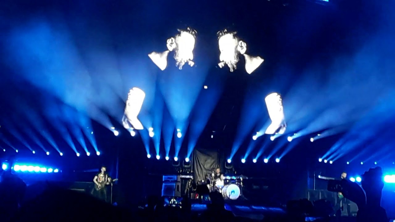 Muse México foro sol 2019 / knights of Cydonia 3 oct - YouTube