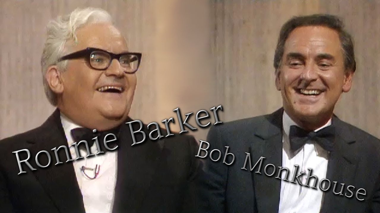 Bob Monkhouse Interviews Ronnie Barker - 1983 - YouTube