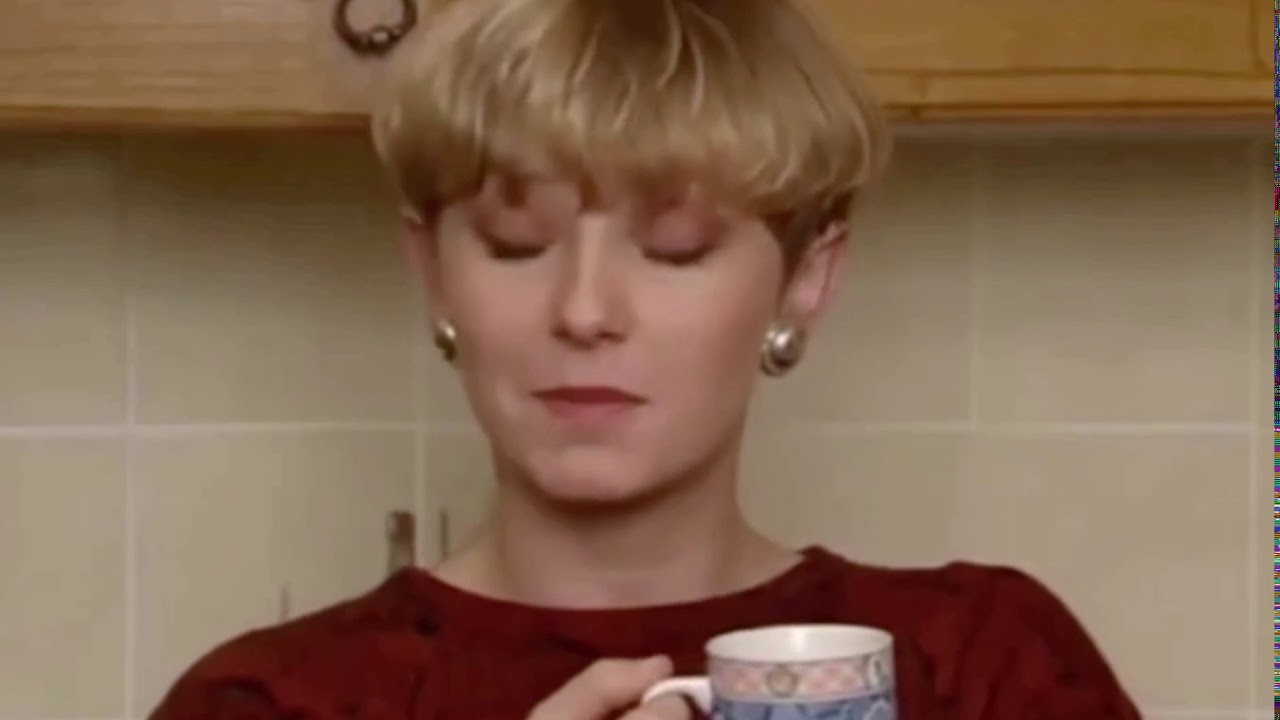 Lynn Whiteley classic emmerdale fancam - YouTube