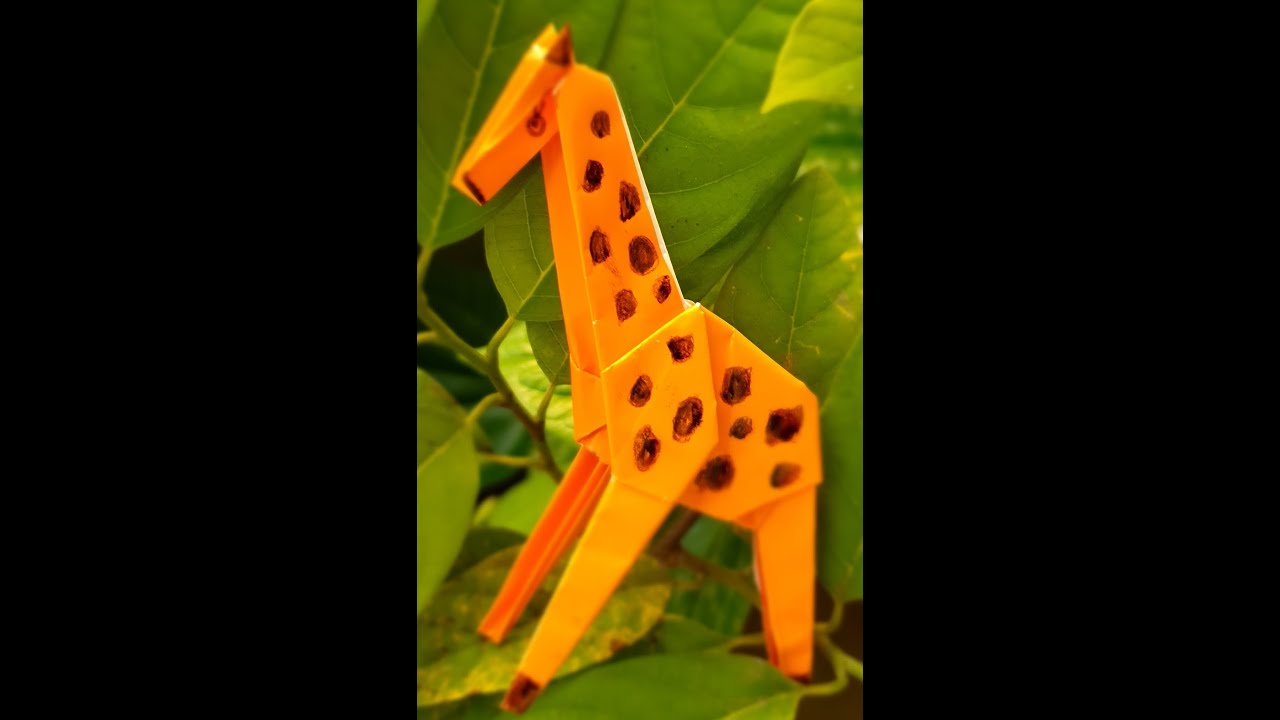 How to fold a girafe in origami? Origami girafe! Girafe origami. # ...