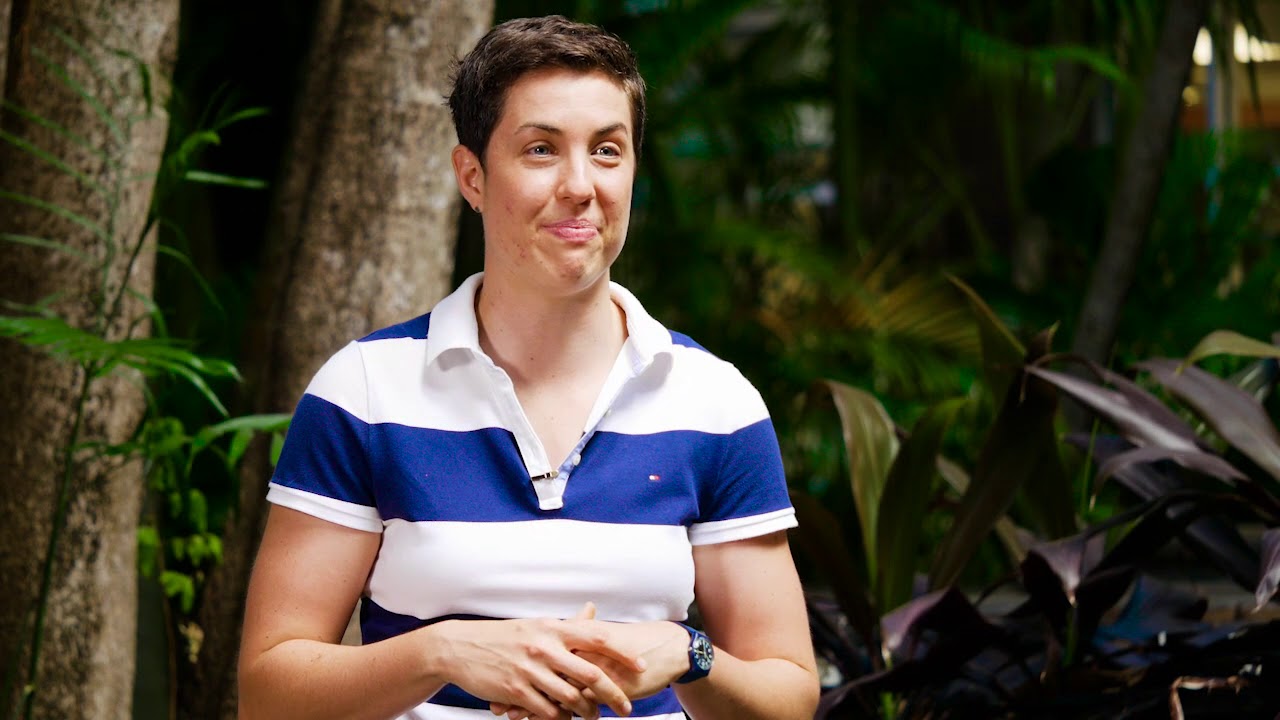 Getting to know elite athlete Laura Clemesha - YouTube