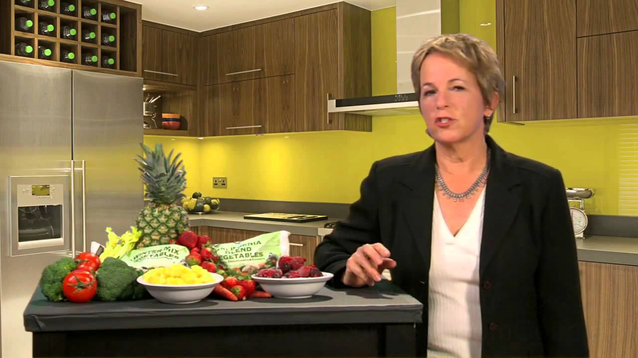 Frozen Fruits and Veggies are as good as fresh produce - YouTube