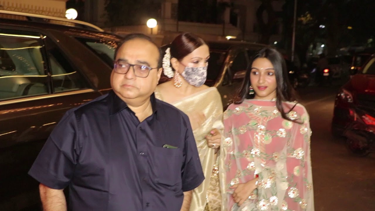 Shakti Kapoor & Rajkumar Santoshi At Priyank Sharma & Zoya Morani ...