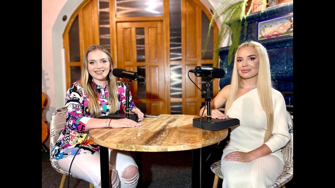 Povesti din studio | Podcast | S01E05 | Iulia Bucur Roman - YouTube