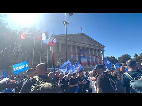 Policiers en colère : salaires, effectifs, moyens… pourquoi ils manifestent partout en France