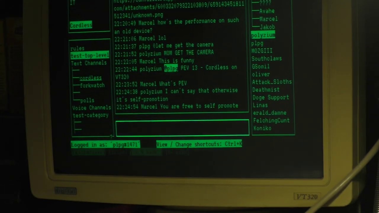 Discord on the VT320 - YouTube